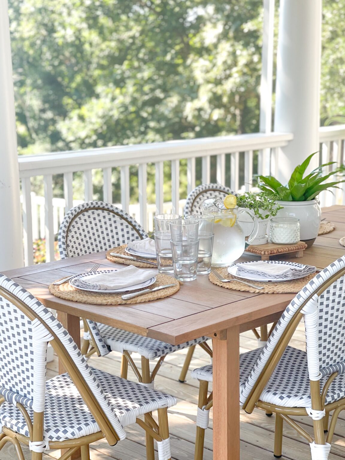 How to Mix and Match Outdoor Furniture Like a Pro - CASS Design Co.